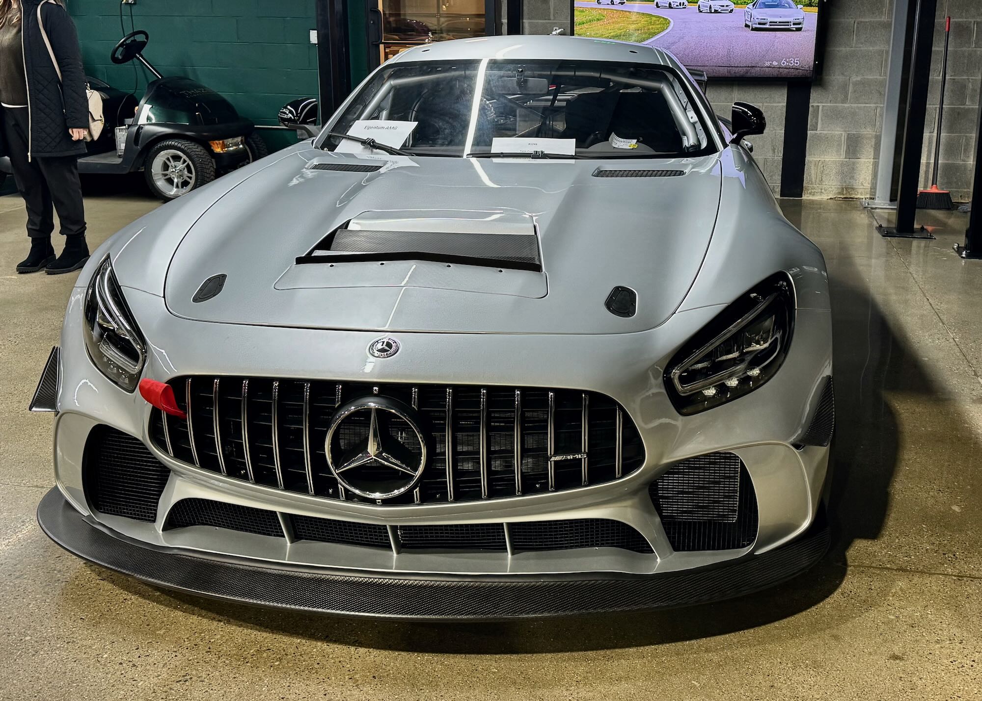 THE LAST NEW MERCEDES-AMG GT4 AVAILABLE - Thaze Competition